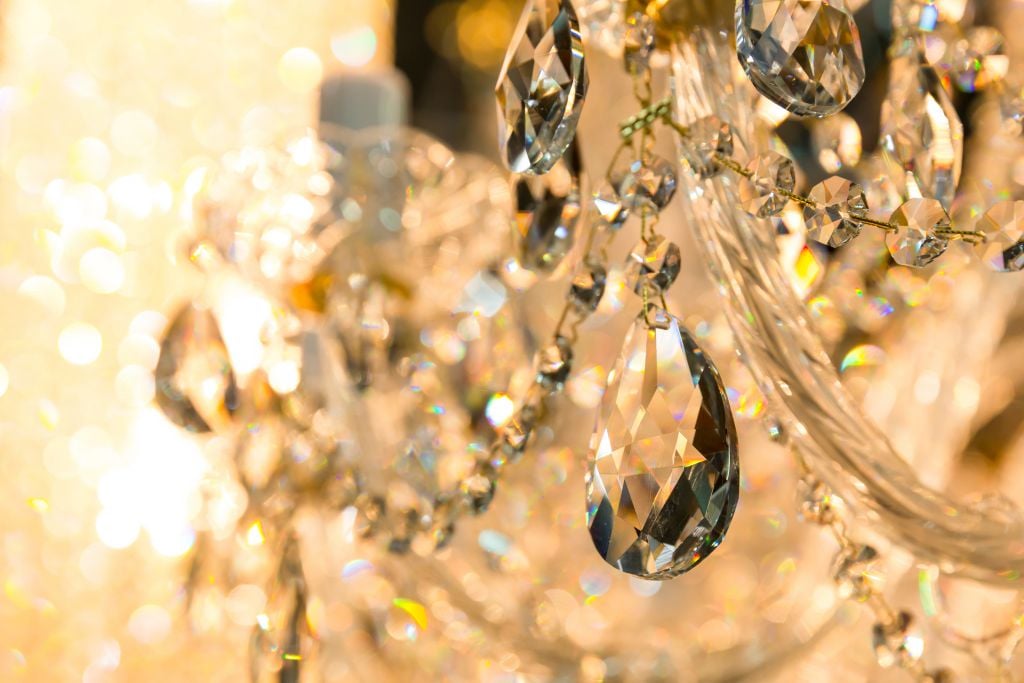 Why to choose a classic lighting design for your interiors